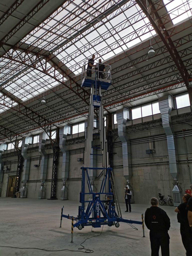 Mantall CMP16 (AC) Push-Around Lightweight Lift - MANLIFT